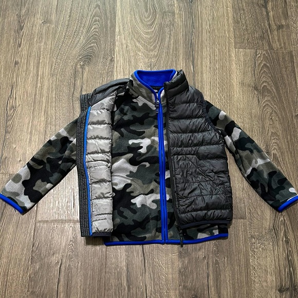 Uniqlo | Jackets & Coats | Boys Uniqlo Fleece Jacket And Puffer Vest ...